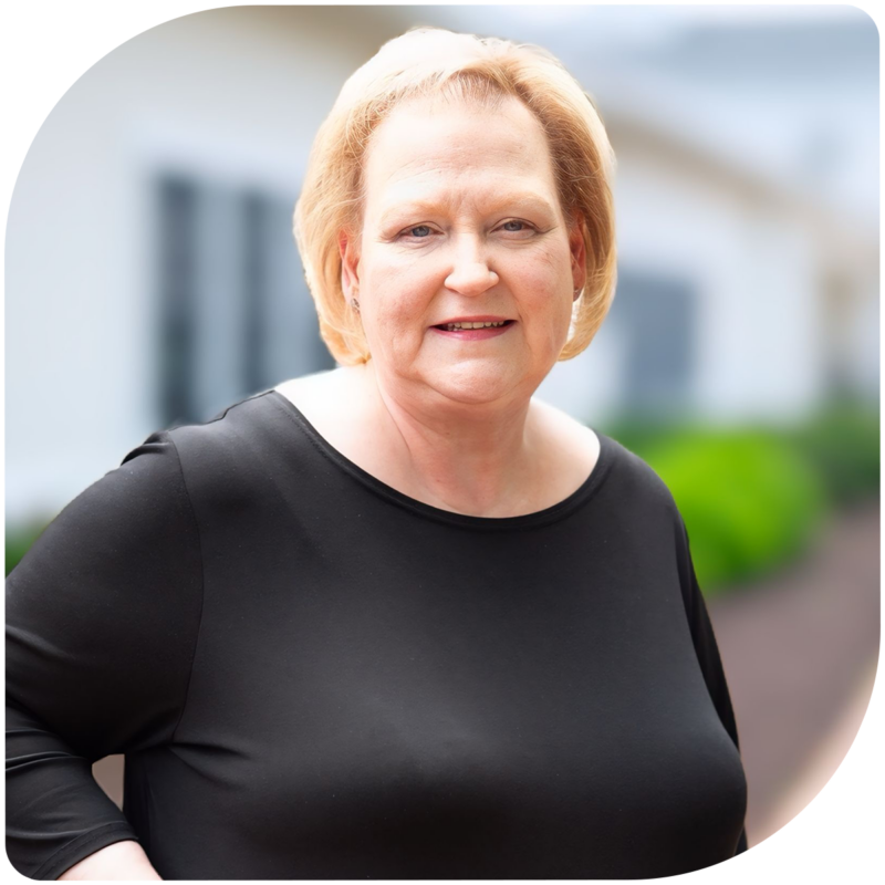 Our Leadership Team | Lucy Corr